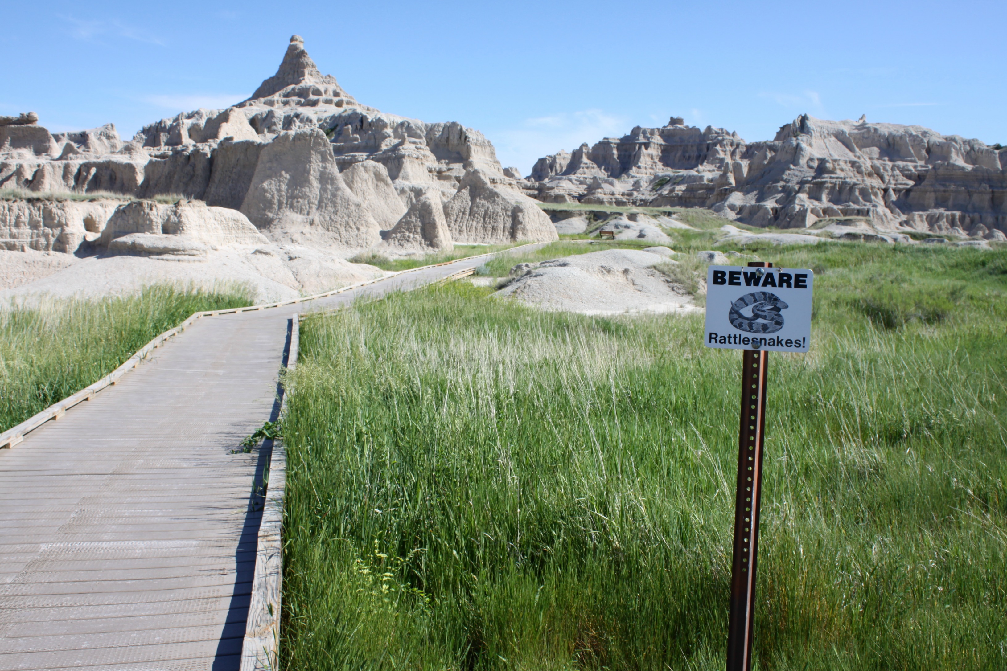 Top 5 Hiking Trails In Badlands National Park Black Hills Visitor